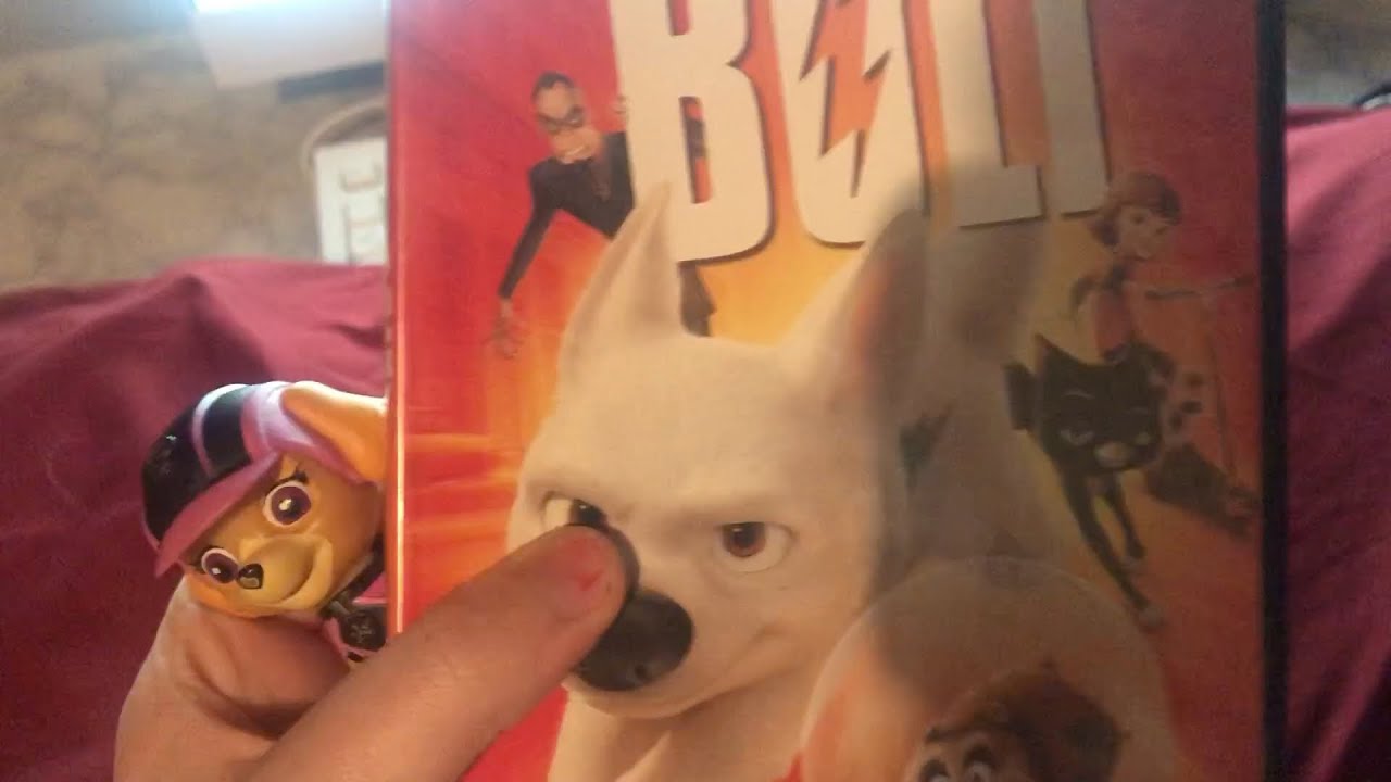 Skye Watches the Disney DVD Logo - YouTube