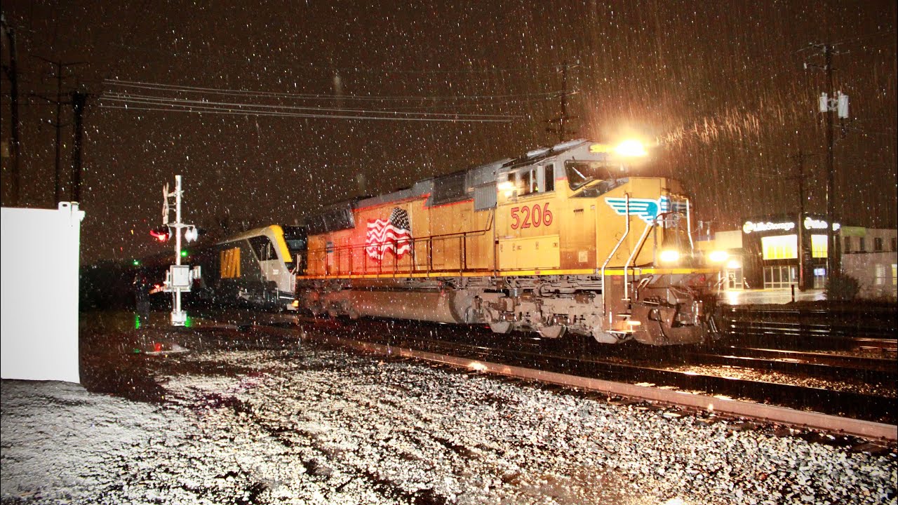 UP 5206 (Notch Nose SD70M) Leads A Via Rail Deadhead Set Through ...