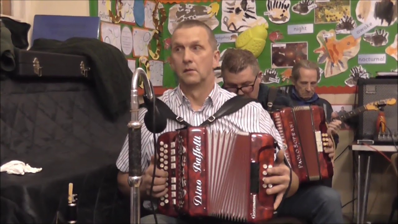 Kilmood Music Club { William Crilly / Amazing Grace } - YouTube