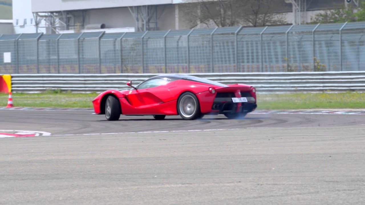 Ferrari LaFerrari First Drive Tracktest Fiorano sport auto - YouTube