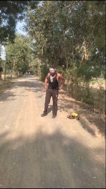 Desi chore 🌾 #youtubeshorts #motivation #natural - YouTube