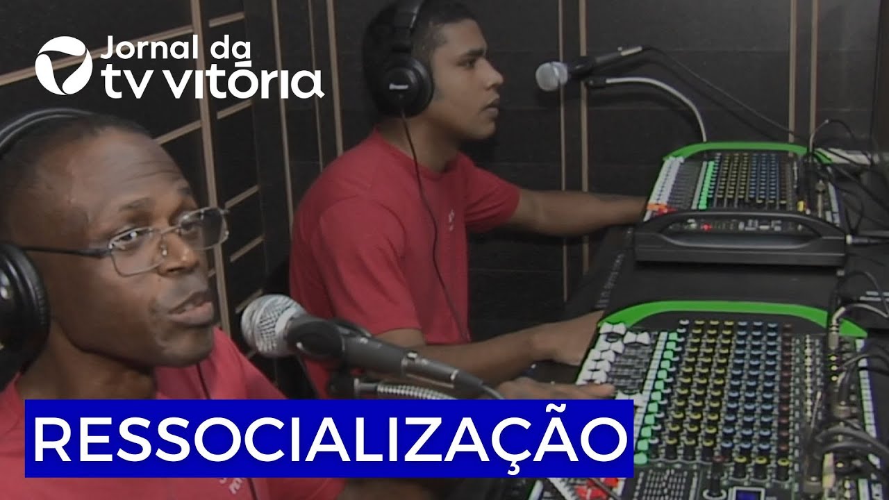 Rádio interna é usada em presídio como projeto de ressocialização - YouTube