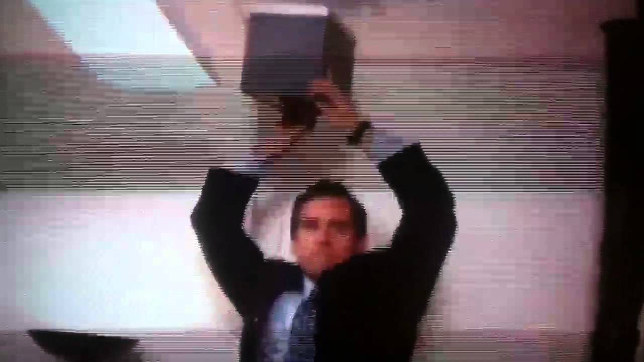 Micheal Scott goes "Everybody Dance Now" - YouTube