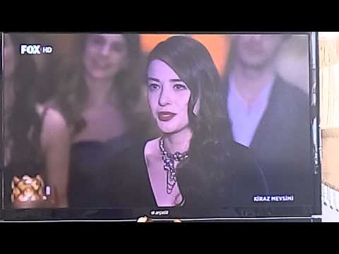 Ayaz ve Aydilge nin Öykü'nün doğumgünü şarkısı(1)
