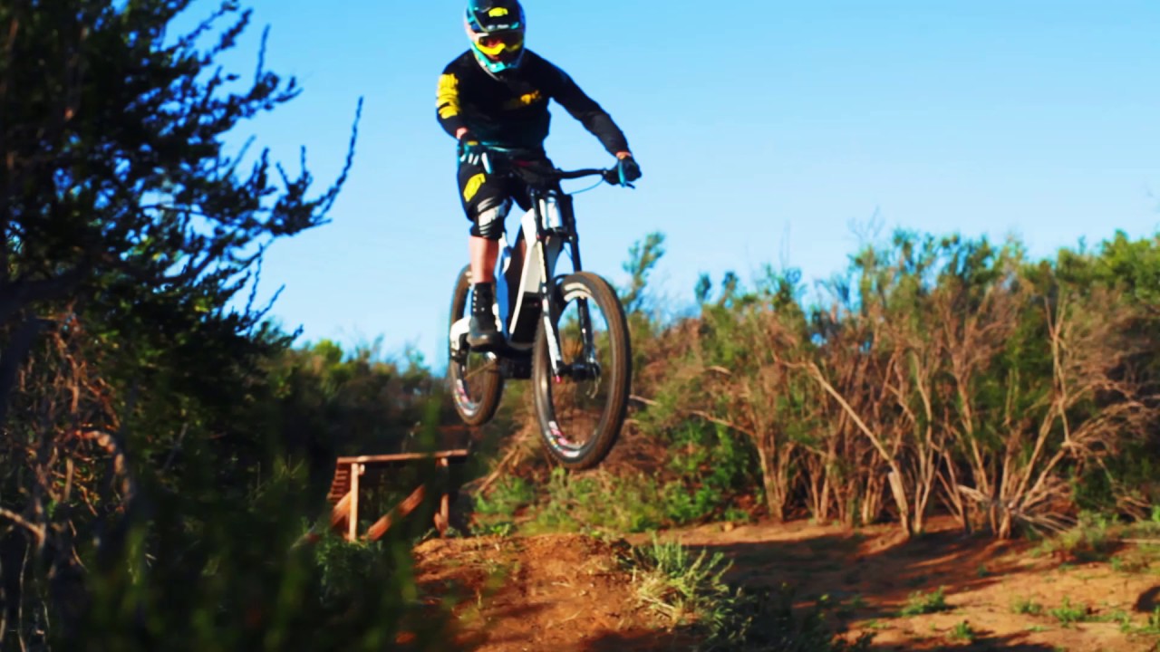 The HPC Revolution Electric Bike Can Go 60 MPH The HPC Revolution Electric Bike Can Go 60 MPH