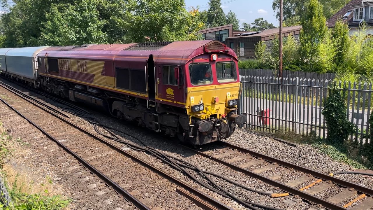 Class 66 | 66092 | DB Cargo UK - EWS Livery - YouTube