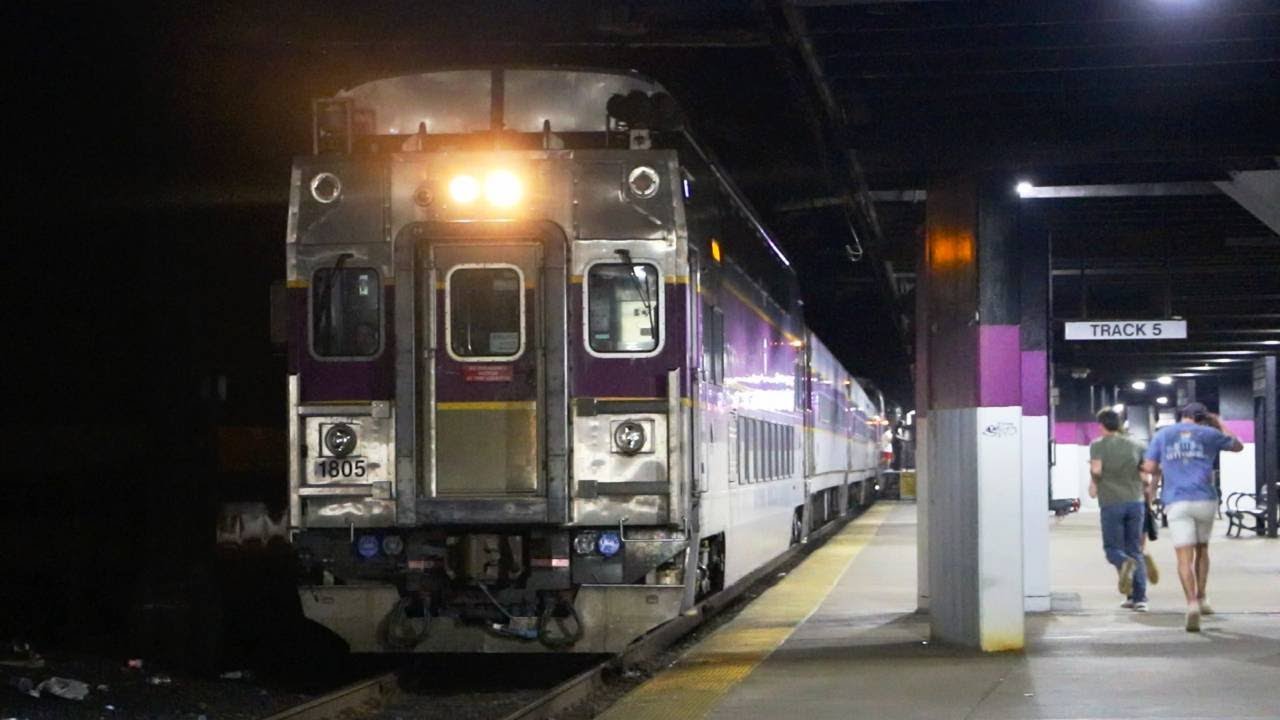 MBTA Rail: EMD F40PH-3C #1060 on the Framingham/Worcester Line at Back ...