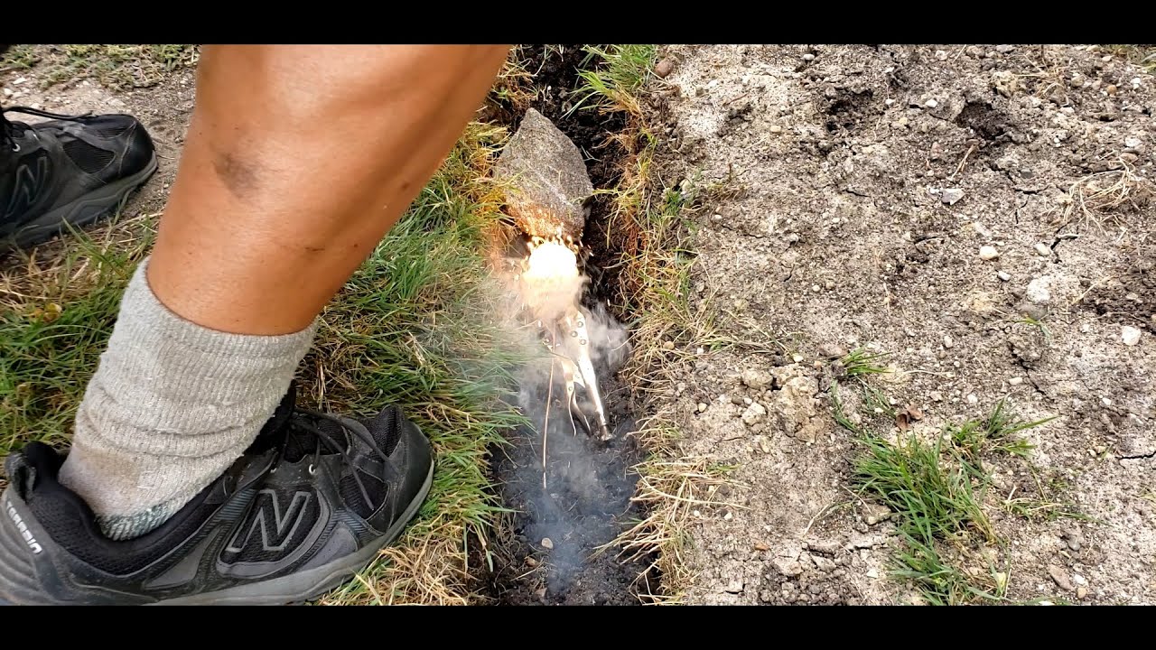 Thermite Welding of Ground Rod & Wire - YouTube