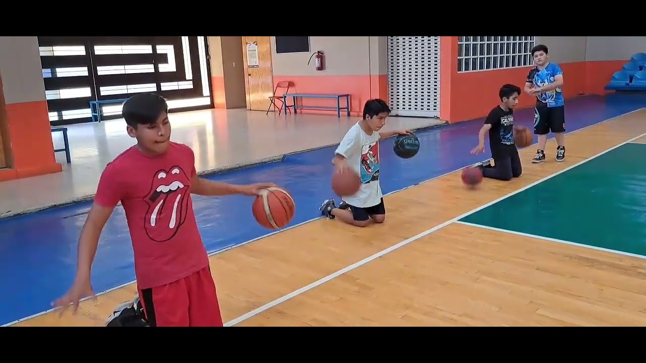 Trabajo de bote, control, fuerza y destreza 4 series 200 repeticiones ...