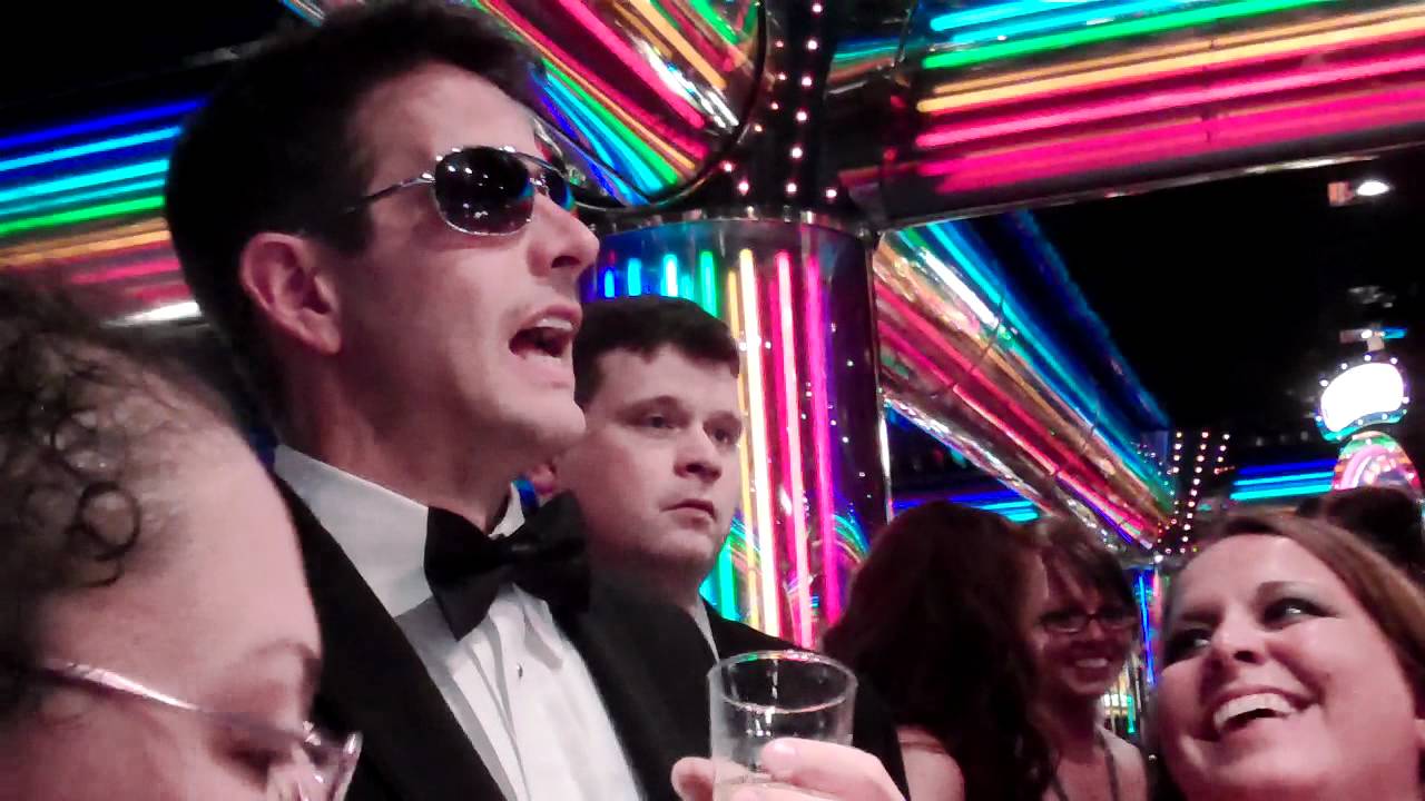 NKOTB Cruise - Joey Mac in the Casino 2011 - YouTube