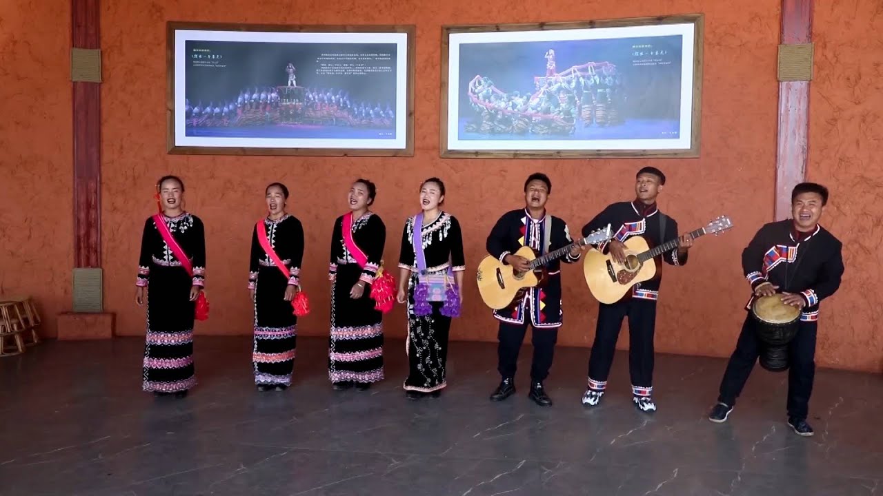 Lahu ethnic group's musical prelude to spring plowing - YouTube
