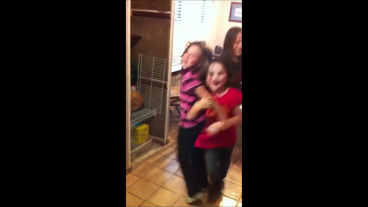 The kids are dancing in the kitchen - YouTube