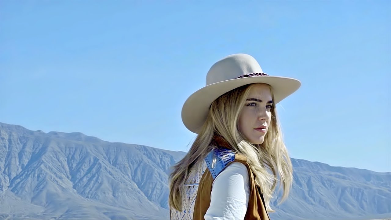 Chiara Ferragni Face the Wild, Face the Camera | SK-II - YouTube