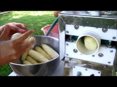 Removing Silk From Sweetcorn - YouTube
