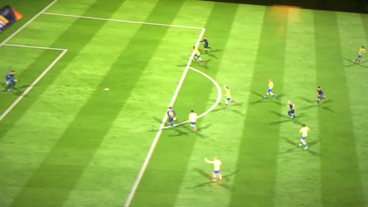 Messi is retard - YouTube
