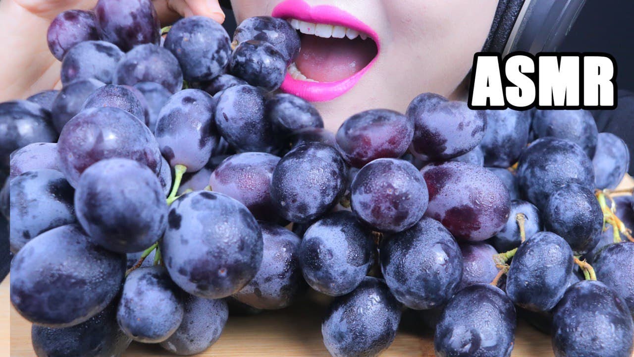 ASMR Big Black Grapes SNAPING CRUNCH EATING SOUNDS NO TALKING - YouTube