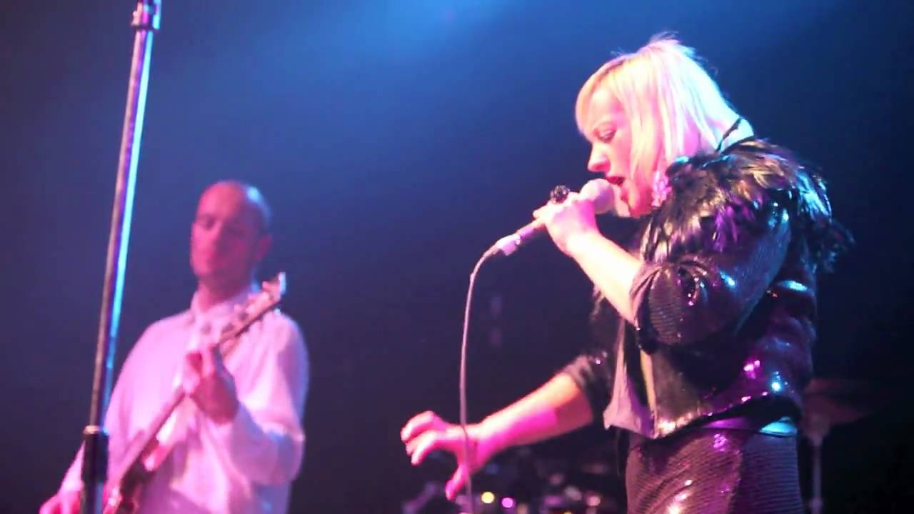 Alice Russell Lights Went Out - YouTube