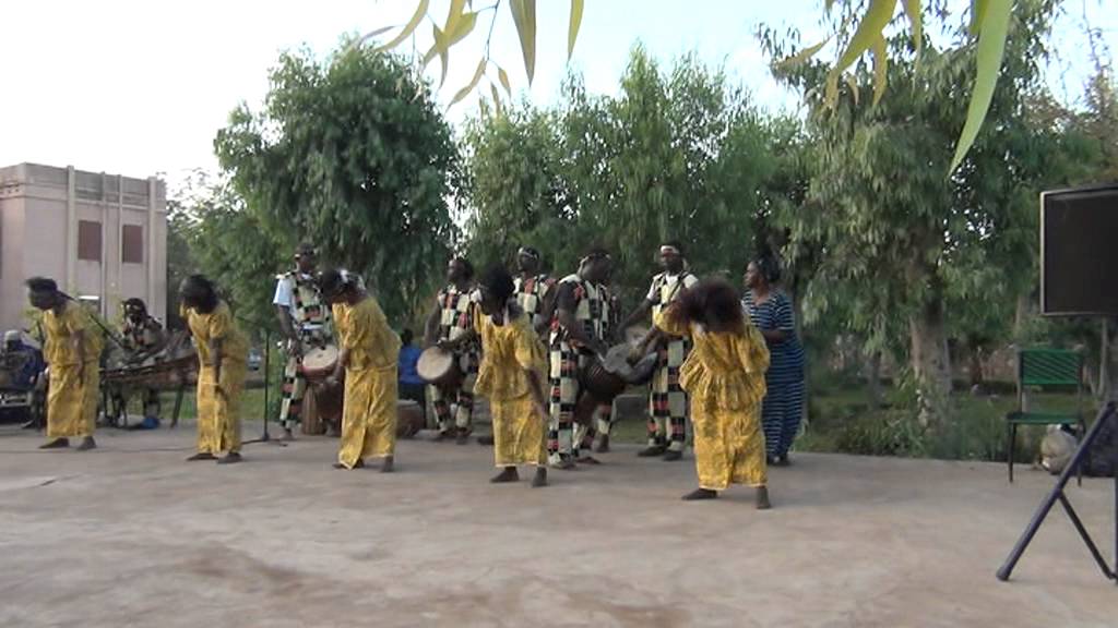 Troupe Babemba, Bamako, Mali.mpg - YouTube