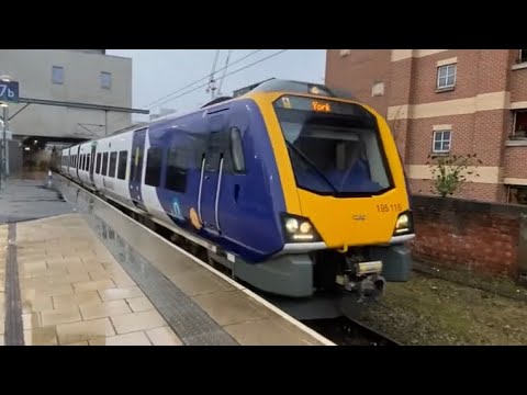 Class 195 Civity | 195118 | Northern | Tone | Leeds | 13/03/23 - YouTube