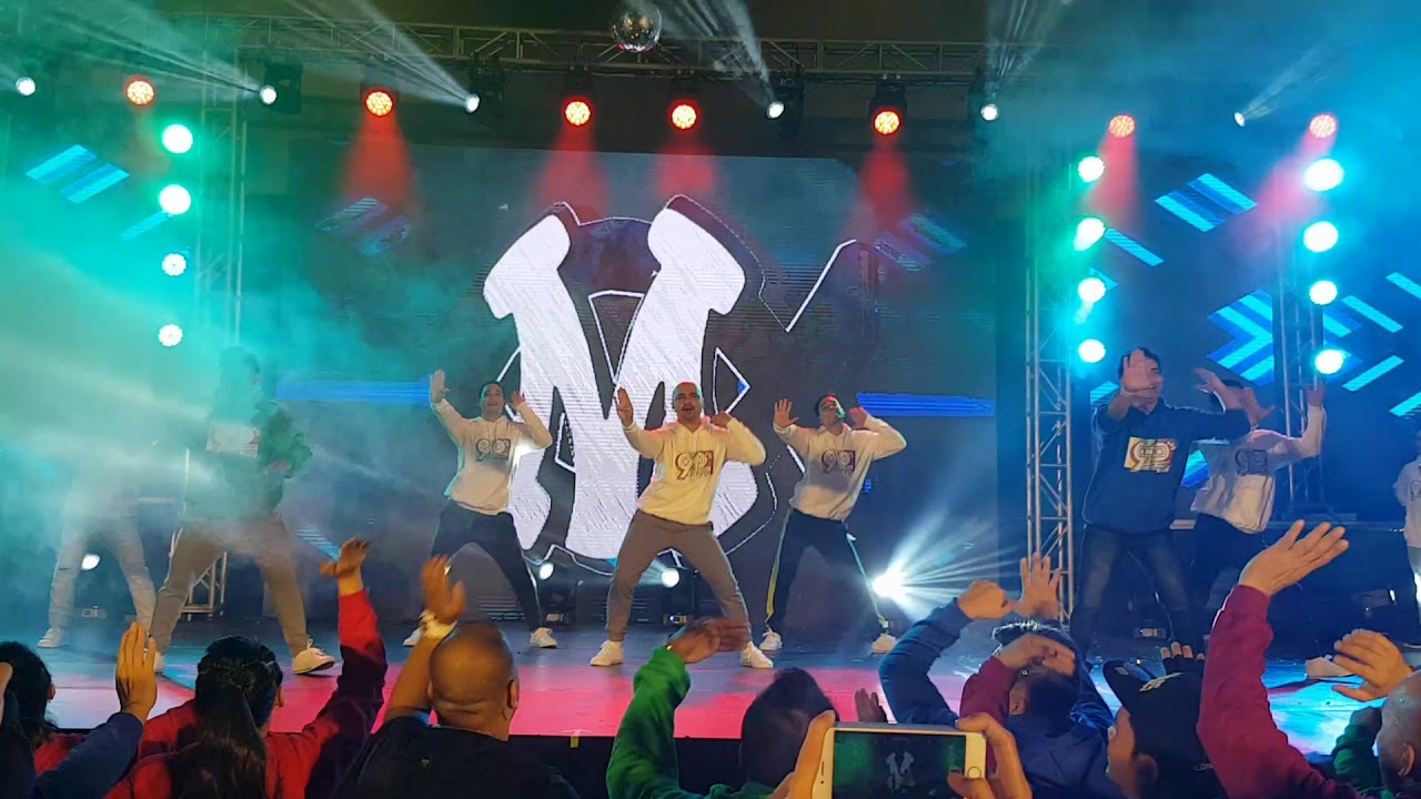 MANOEUVRES - MACARENA 90's DANCE CONCERT ABSCBN VERTIS NORTH TENT LIVE ...