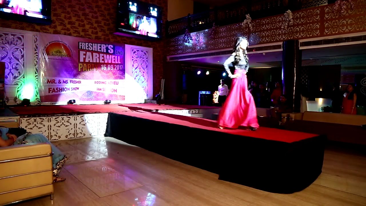 Girls Ramp Walk - Fresher's & Farewell Party 2017 - YouTube