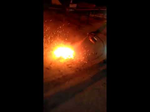 Ateş e tiner dökülürse..