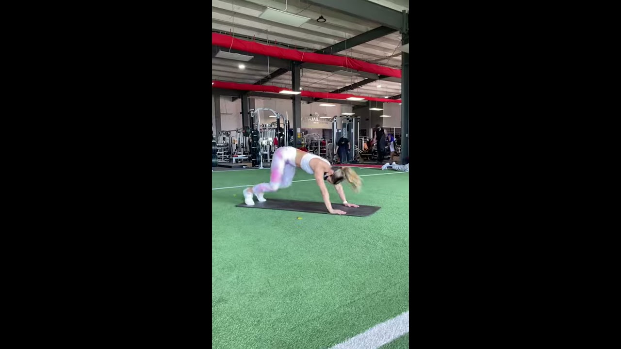 Loaded beast to hip flexor + arm twist - YouTube