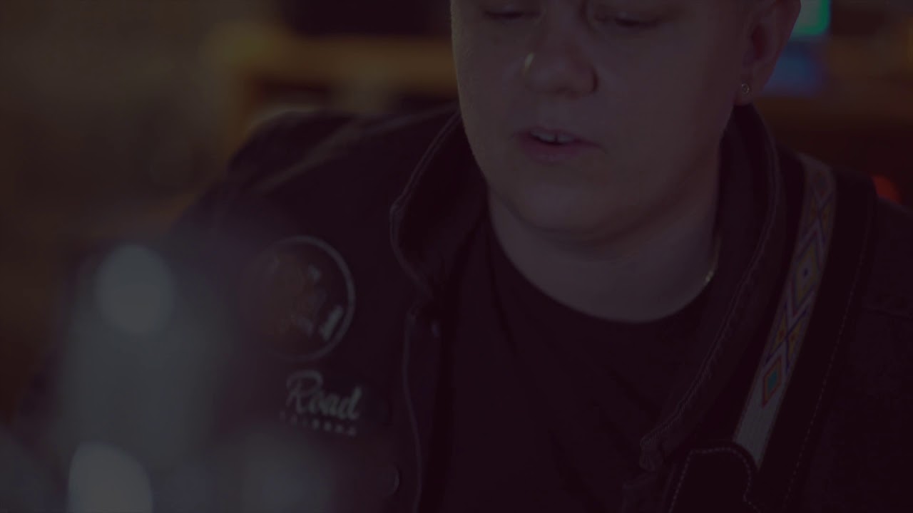 Meg Toohey- Sweetness (Live in Studio) - YouTube