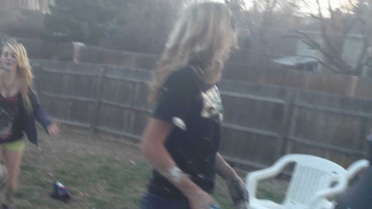 funny cake fight - YouTube