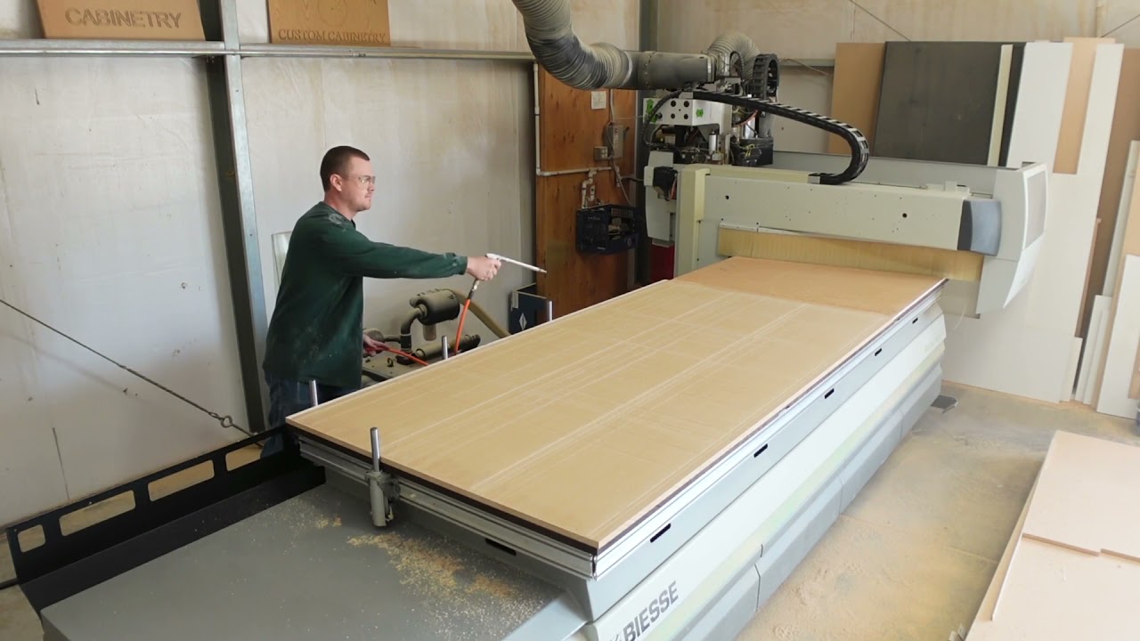 Cutting cabinet parts with a cnc router - YouTube