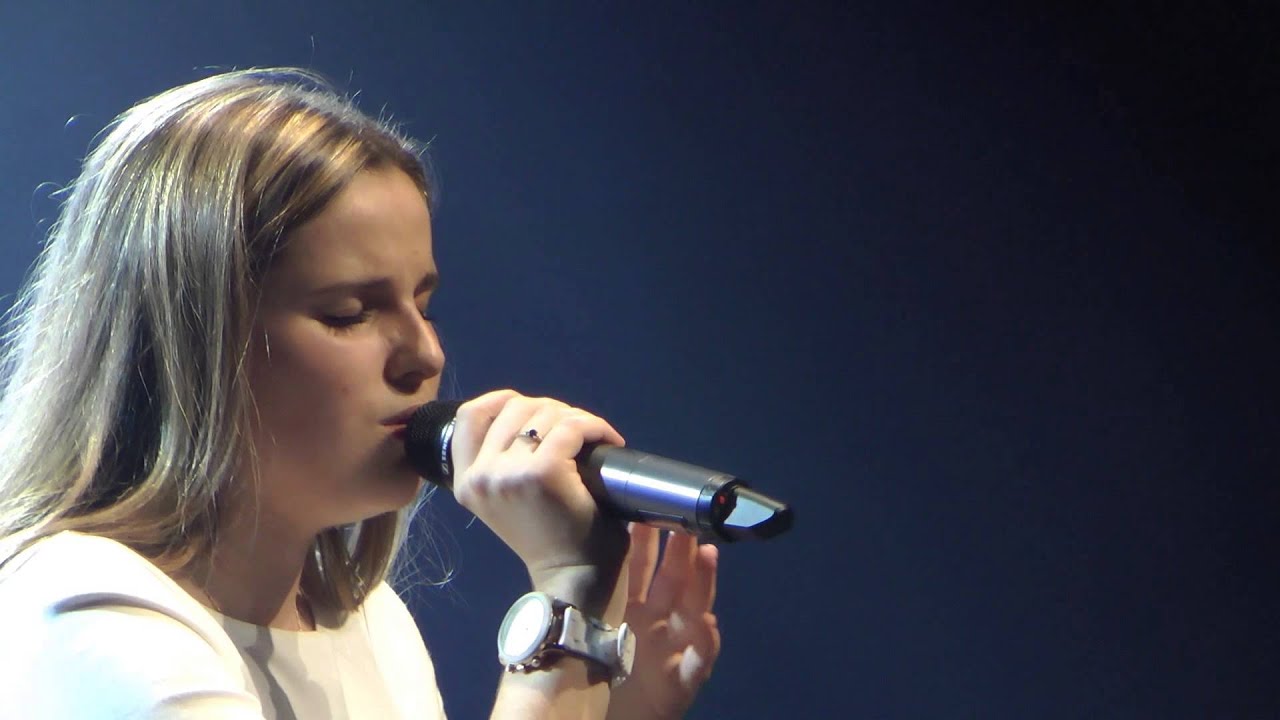 Megan Fortier-Smith - Québec en Scène - Finale 2015 - YouTube