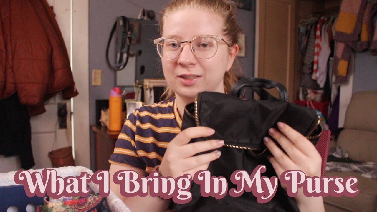 What I Bring In My Purse - YouTube