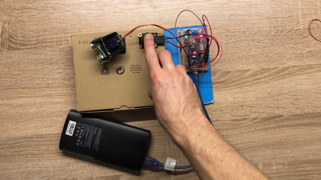 Controlling Servo motor and LEDs with Joystick connected to Arduino ...