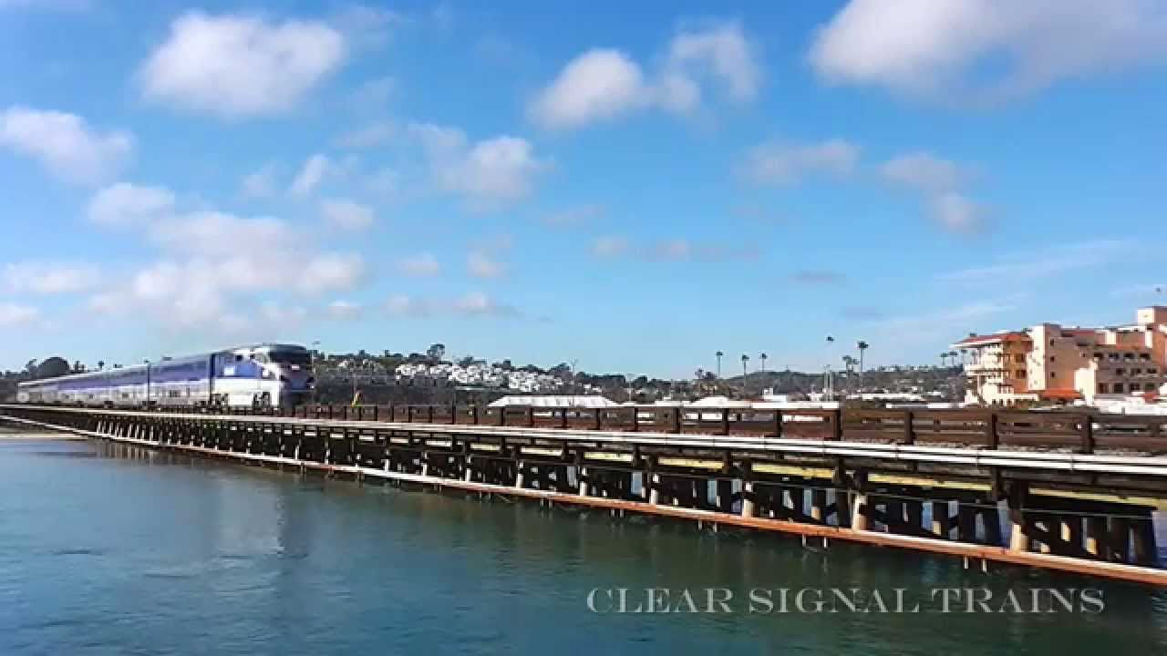 Amtrak Pacific Surfliner & Coaster Trains in Del Mar - YouTube