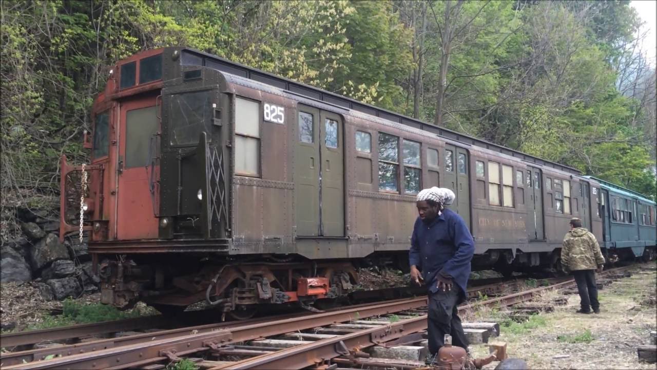City of New York IND R4 Subway Car 825 - On the Move - YouTube