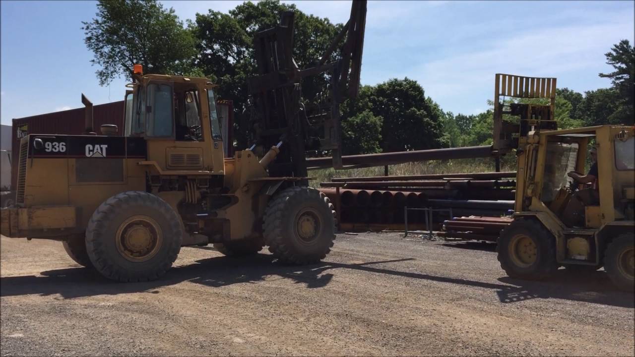 Unloading Pipe From Container - 7.7.2016 - YouTube