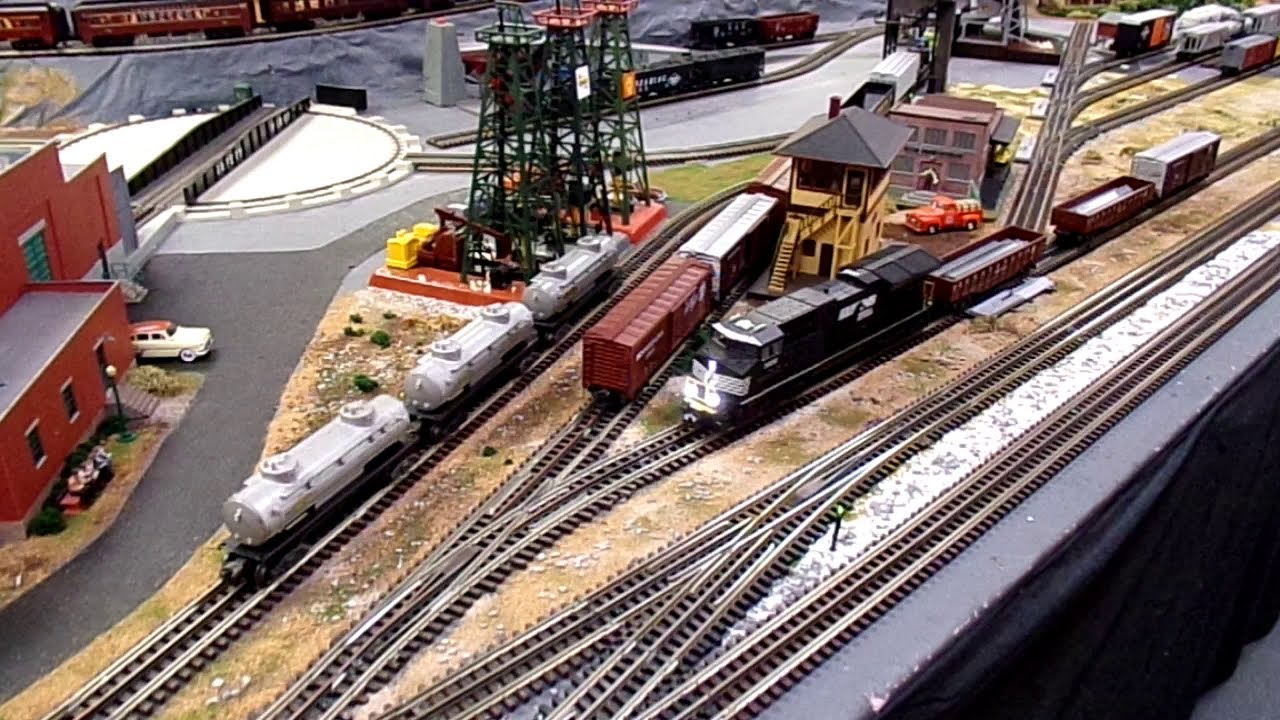 November 2022 Switching Operations On Our Lionel O Gauge Layout! - YouTube