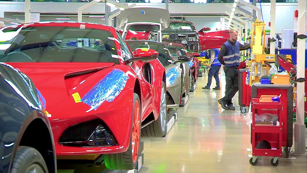 Lotus Emira Manufacturing Facility in the UK - YouTube