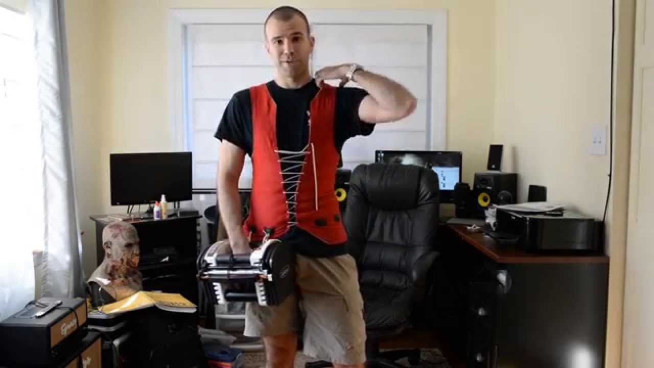 How to Suspend a Medieval Leg Harness - YouTube