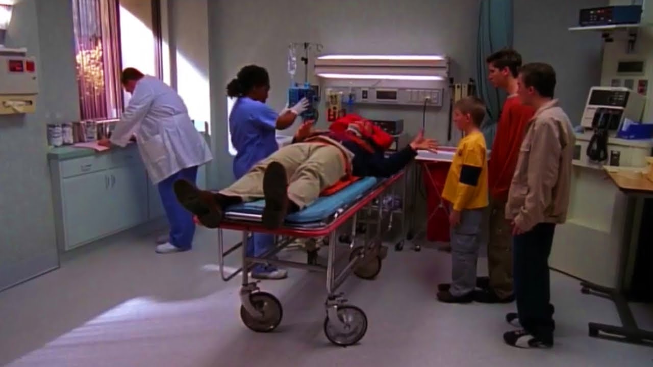 HALL, SUFRE UN ACCIDENTE🥹🩷……MALCOM EL DEL MEDIO CAPITULOS COMPLETOS EN ...