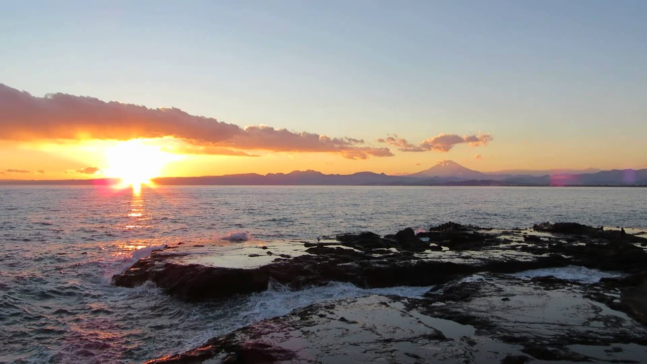 Enoshima Sunset with Mount Fuji - YouTube