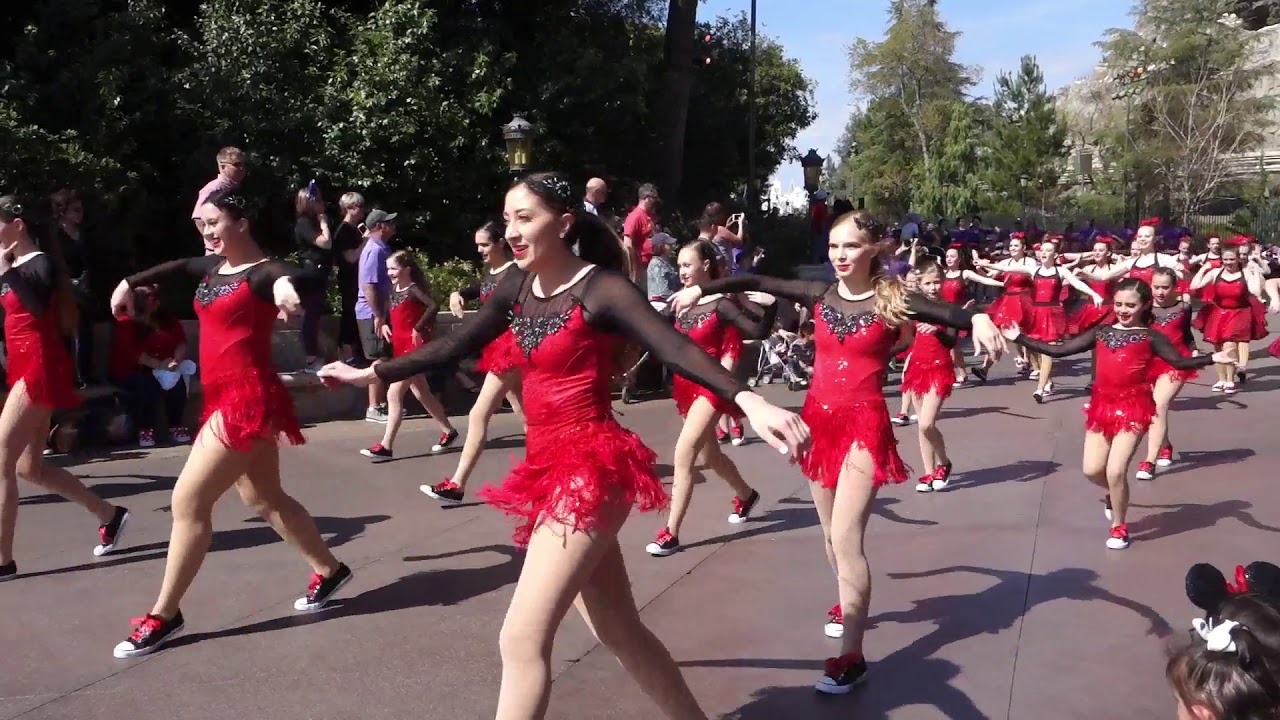 【L.A. Disneyland】Dance the Magic Student Parade Performance - YouTube