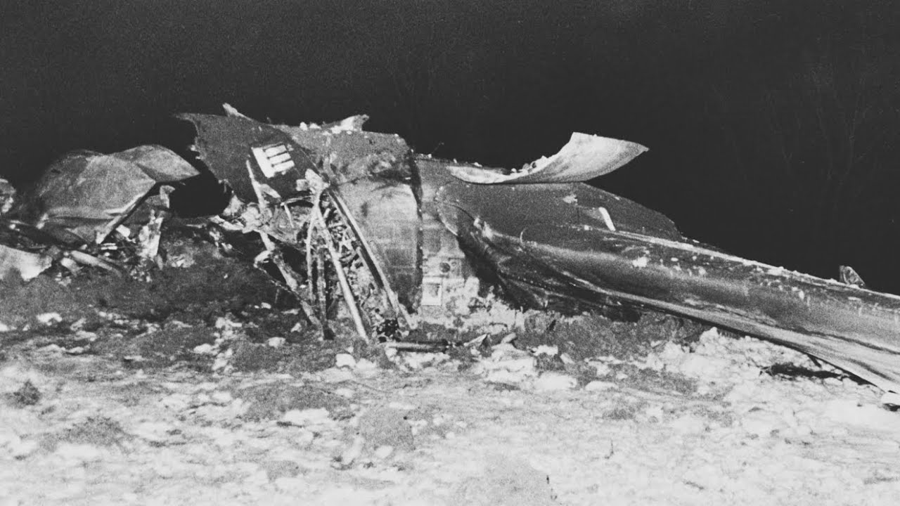 Northwest Orient Airlines Flight 710 Aftermath Footage - YouTube