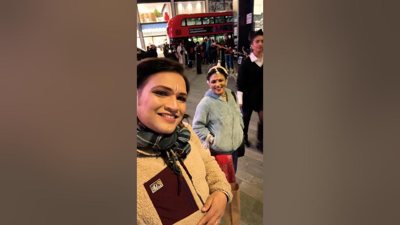 London Night view || Saswat Joshi Tour UK || Sonal Acharya #dance #londonstreets - YouTube