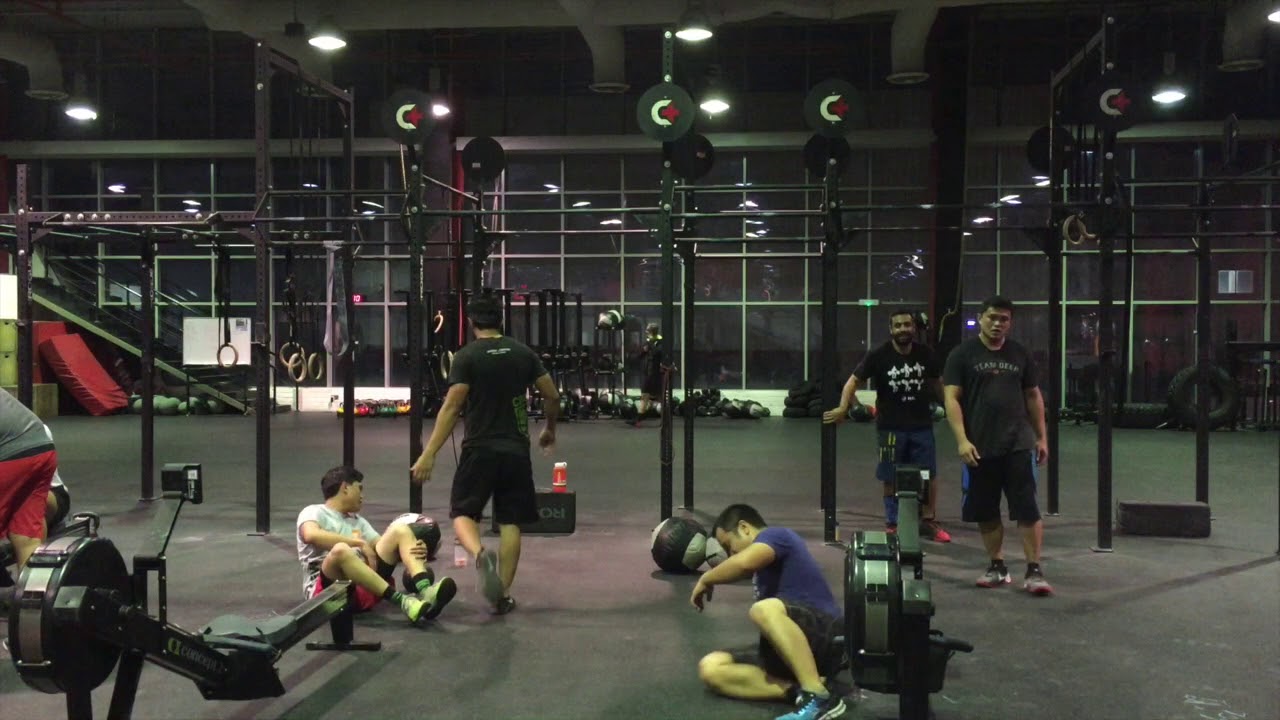 Epic Crossfit Fail - YouTube