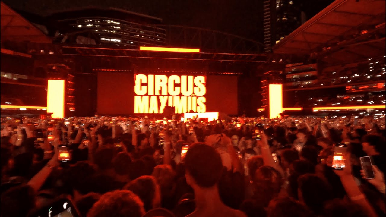 POV : YOU GO TO TRAVIS SCOTT MELBOURNE NIGHT 2 - YouTube