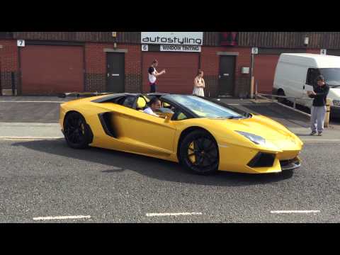 Lamborghini Aventador Liberty Walk, Oakley design Aventador & Bugatti ...