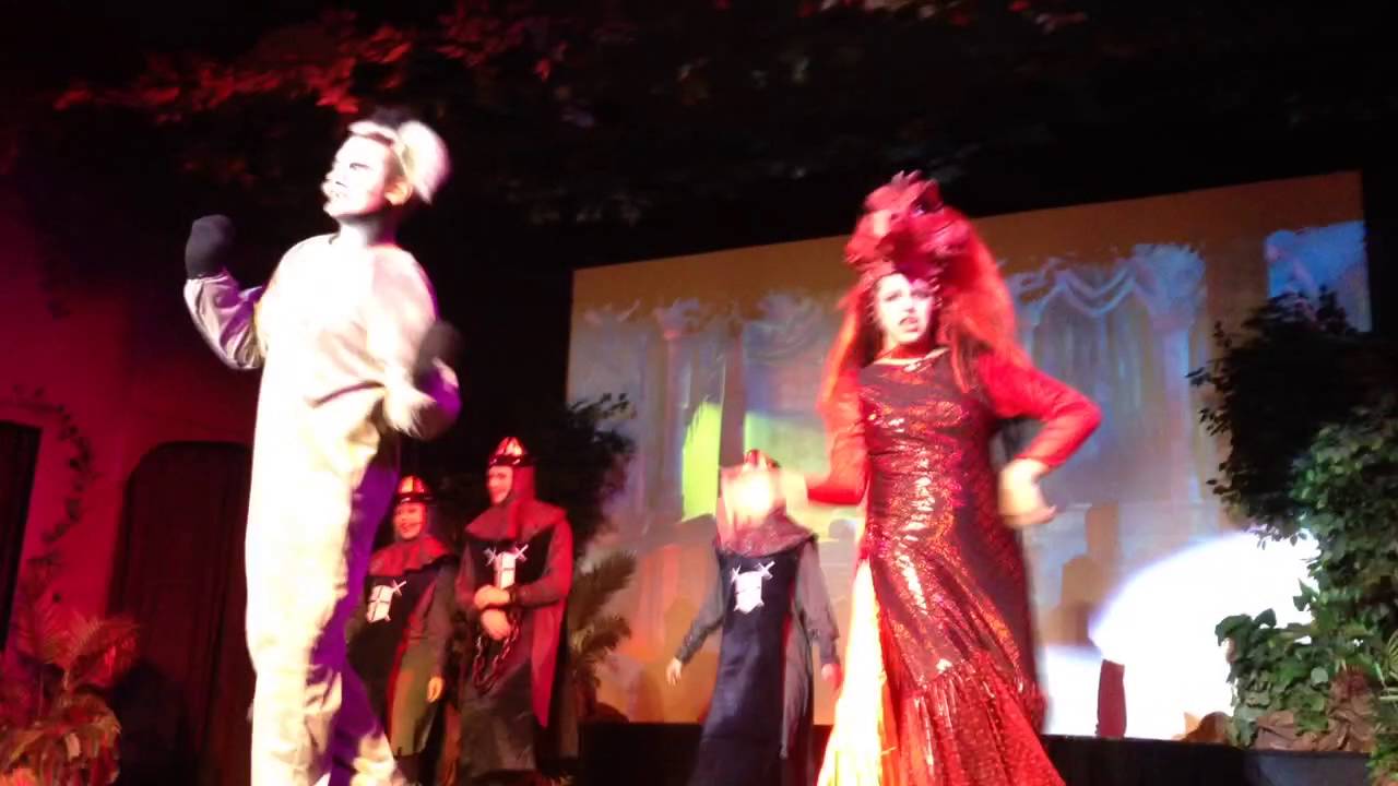 Applause: Shrek - The new guy - YouTube