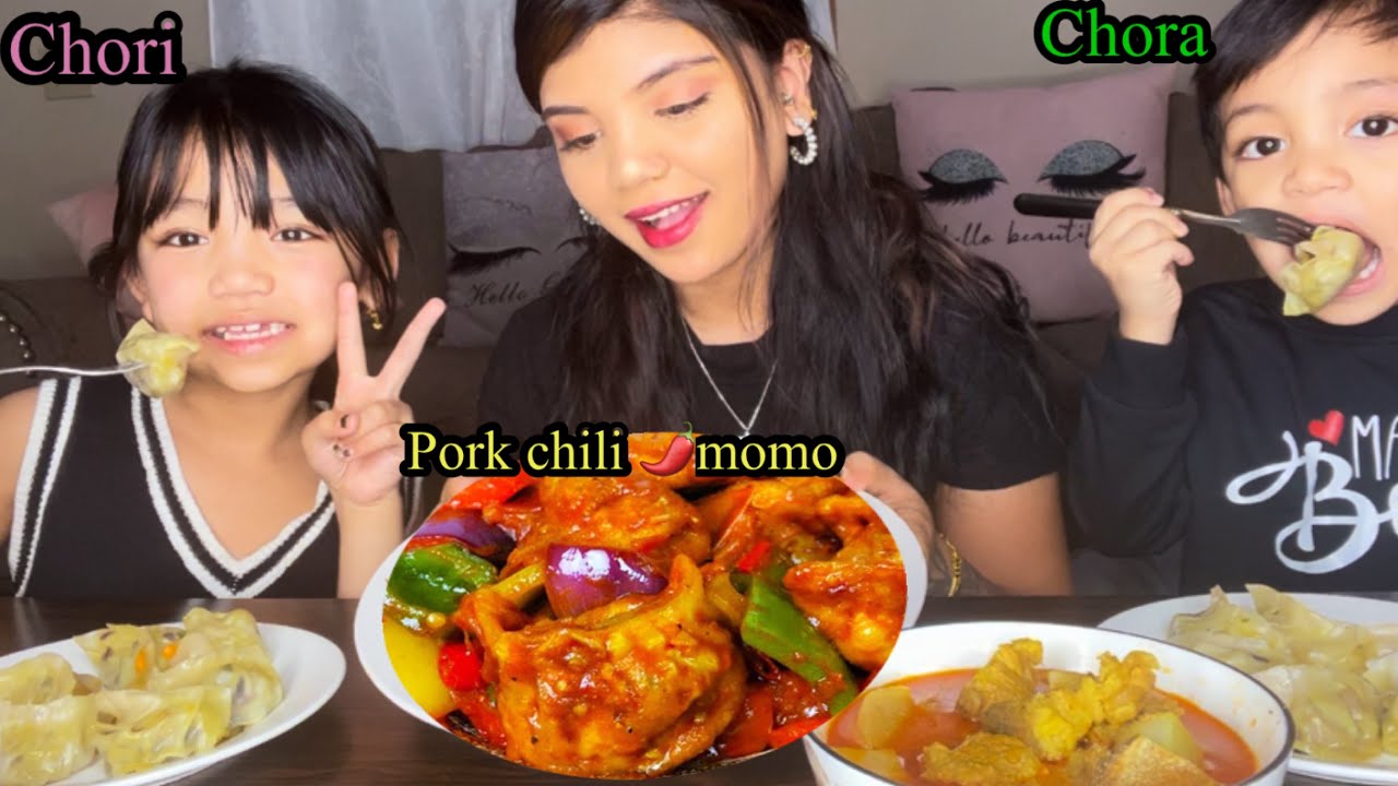 Pork chili momo spicy 🥵Mukbang with my too beautiful chora,chori Sanga ...