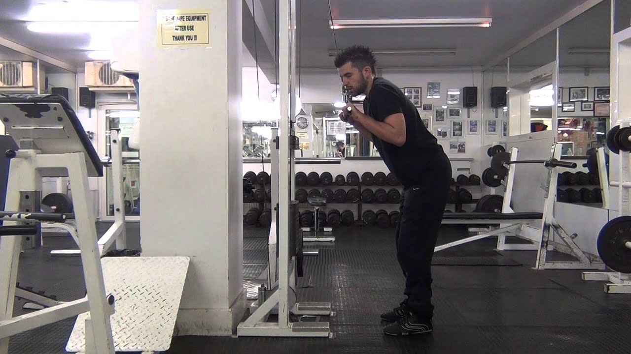 Straight bar tricep push downs - YouTube